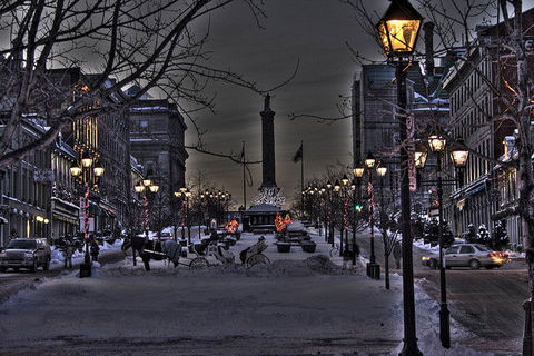 Visitor's Guide to Place Jacques-Cartier in Montreal