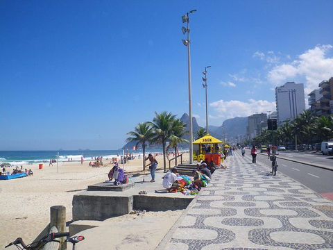 Ipanema Beach and Neighborhood - Explore Rio by Transit